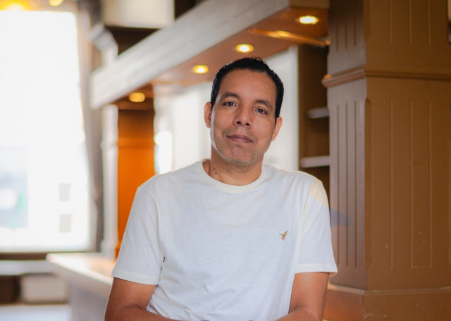 Sam Fish market | CrowdAboutNow